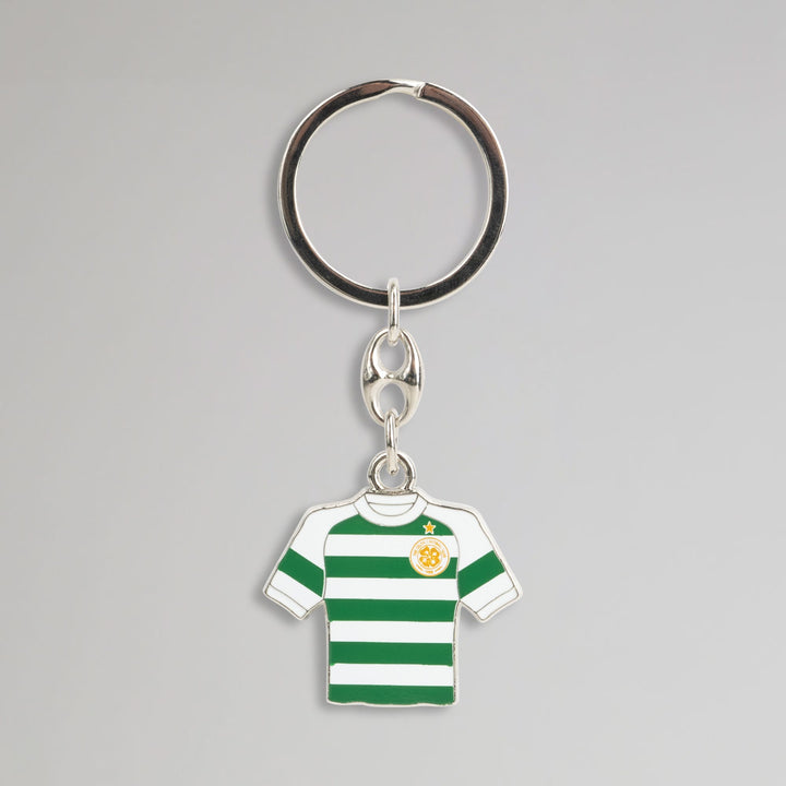 BADGES, KEYRINGS & MAGNETS – Official Celtic Store