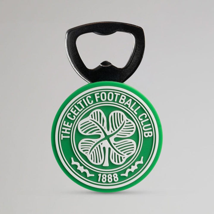 BADGES, KEYRINGS & MAGNETS – Official Celtic Store