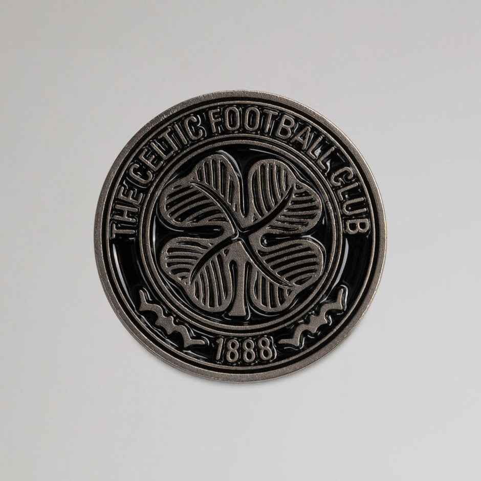 BADGES, KEYRINGS & MAGNETS – Official Celtic Store